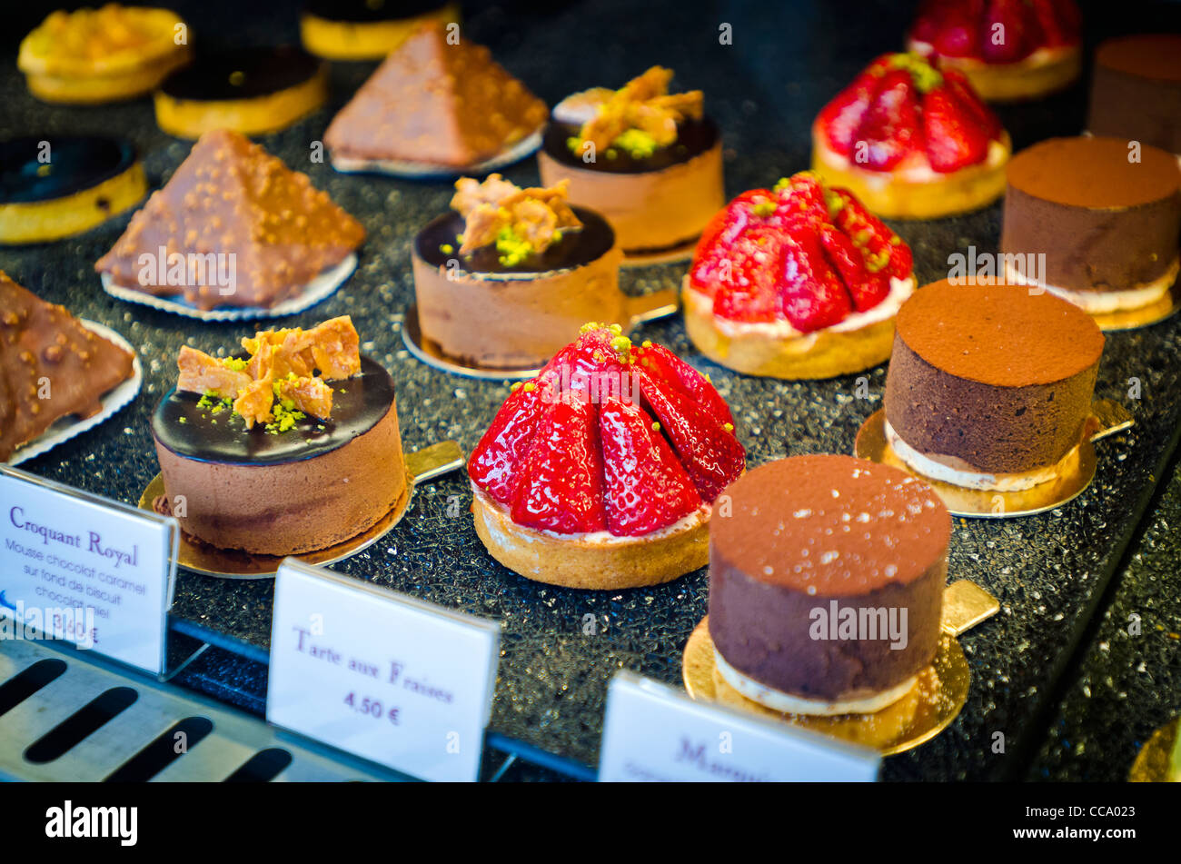 Europe france paris french pastries hi-res stock photography and images ...