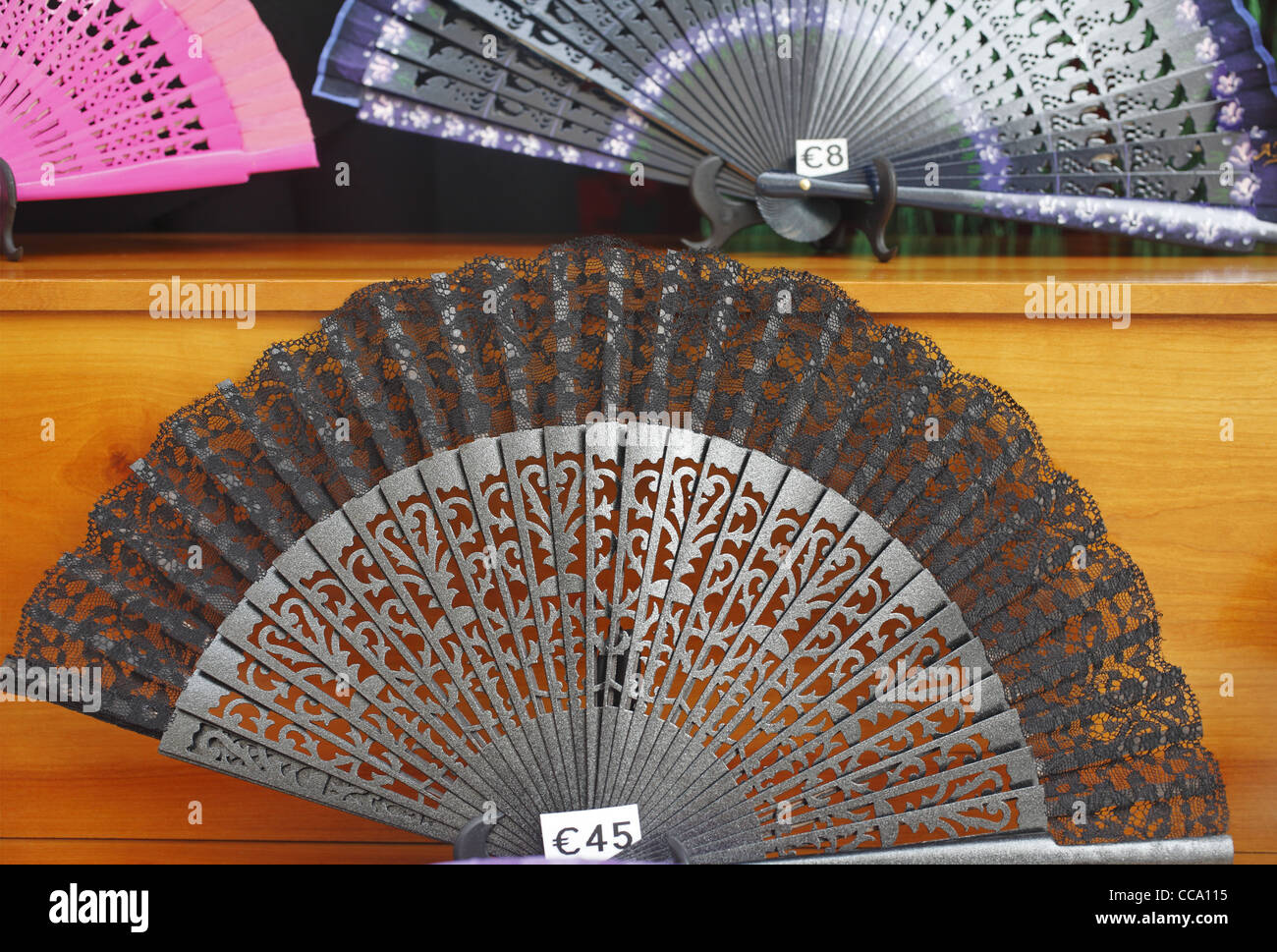 Traditional spanish fans hi-res stock photography and images - Alamy