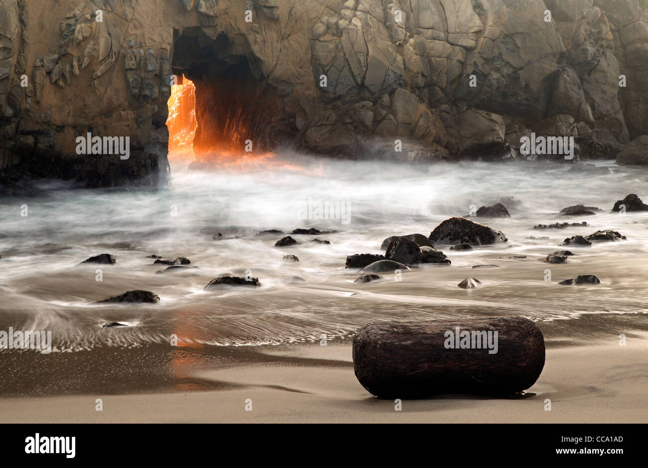 Julia Pfeiffer State Beach Stock Photo - Alamy