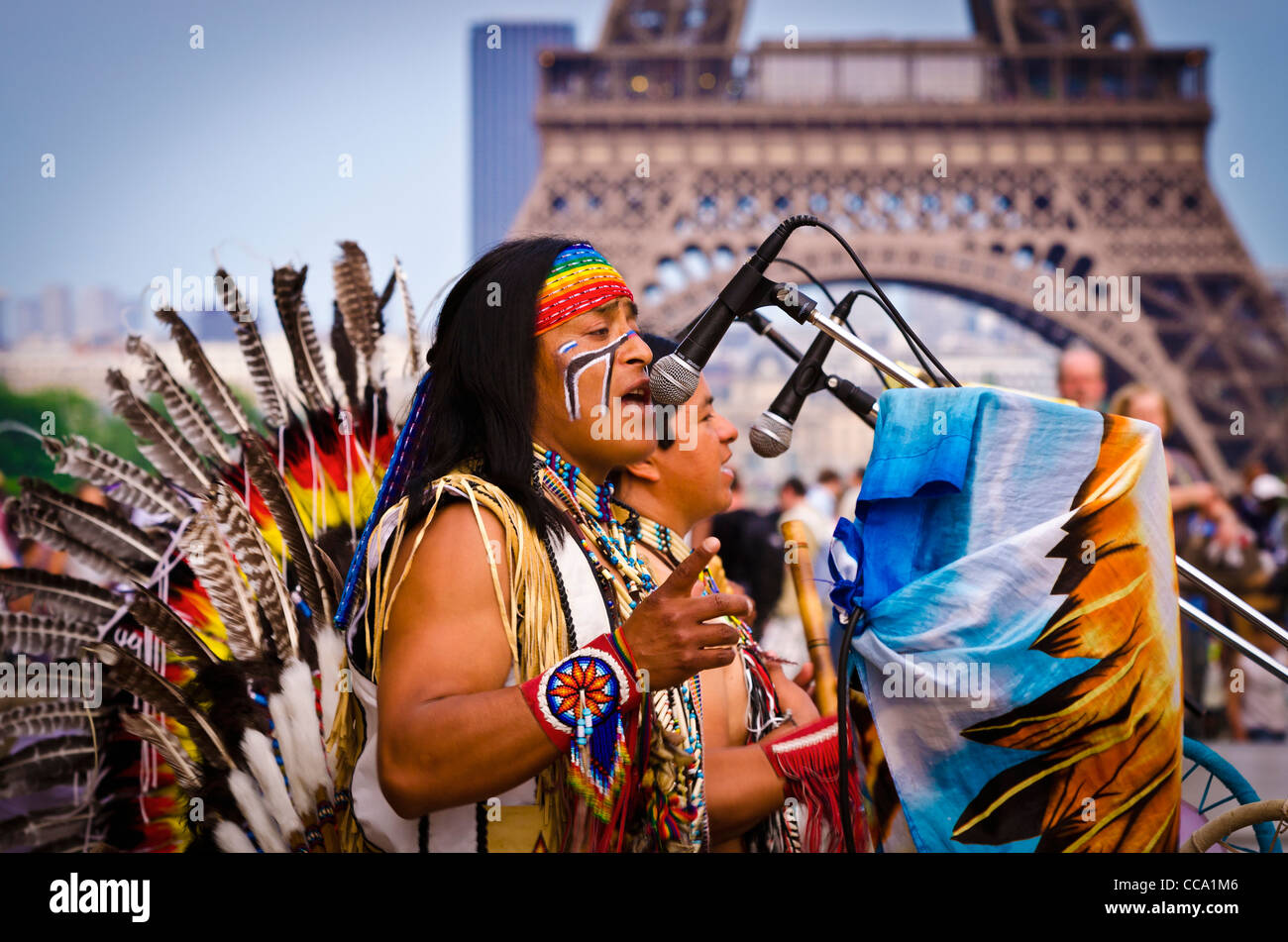 Native American performers at Trocadero Square (Eiffel Tower in ...