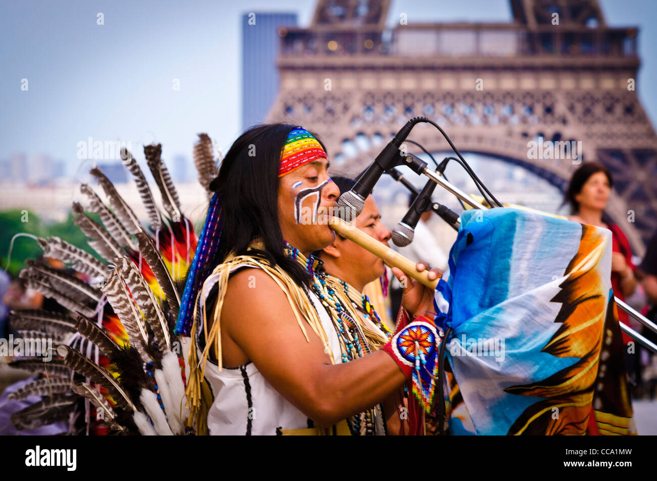 Native American performers at Trocadero Square (Eiffel Tower in ...