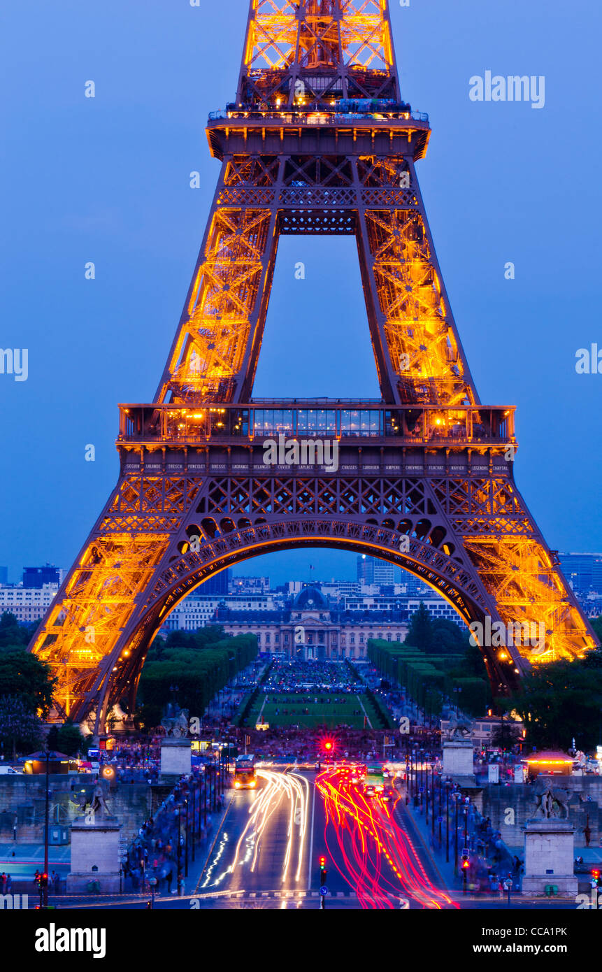 Eiffle tower paris hi-res stock photography and images - Alamy