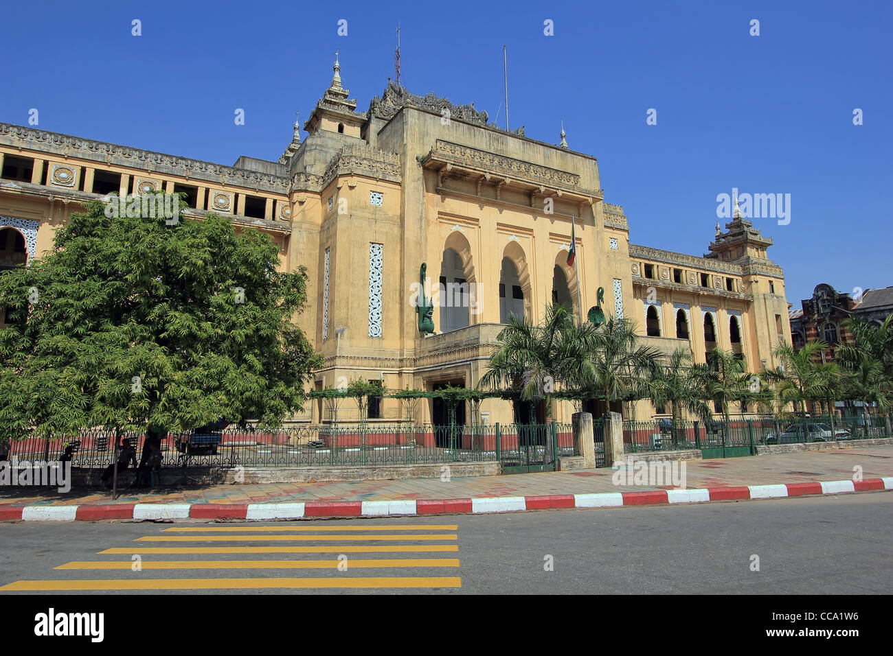 Rangoon colonial hi-res stock photography and images - Alamy