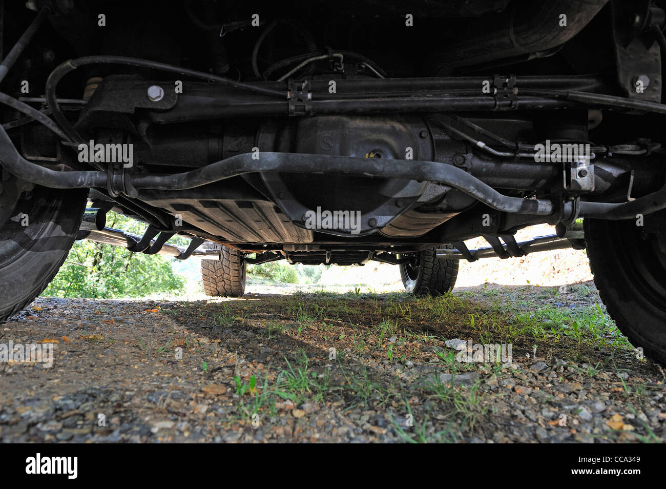 Chassis of a four wheels drive car (Hummer H2 Stock Photo - Alamy