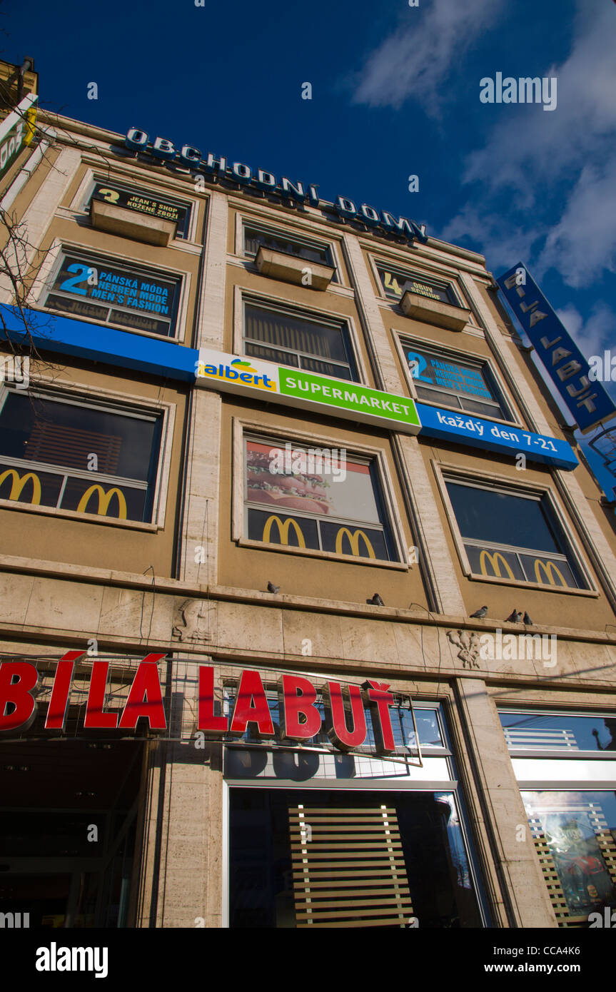 Obchodni Domy housing Bila Labut shopping centre Vaclavske namesti the ...