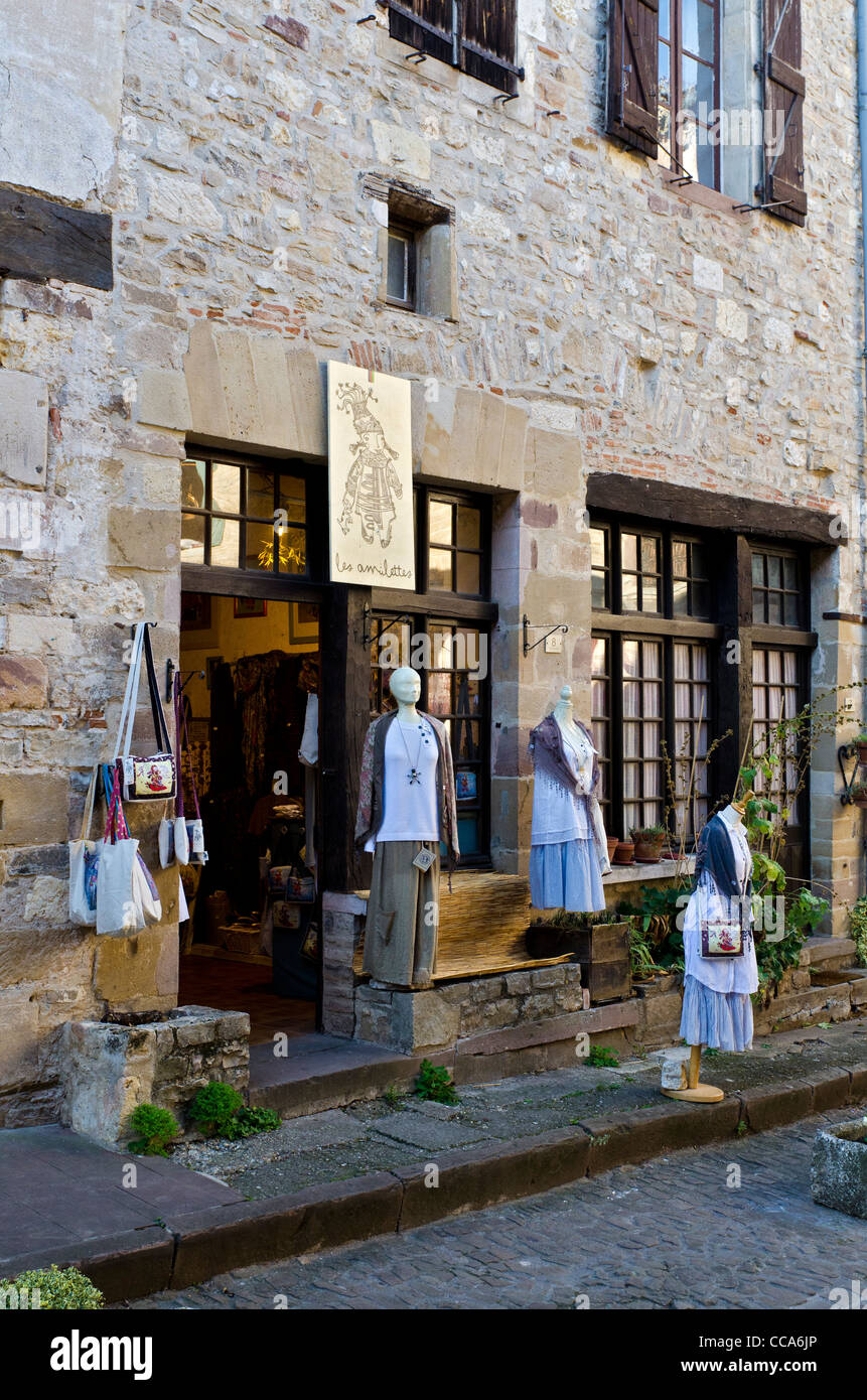 Woman clothes shop mannequin pavement display Stock Photo - Alamy