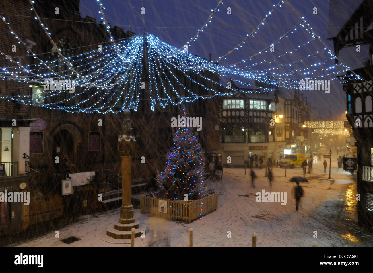 In winter snow chester england hi-res stock photography and images - Alamy