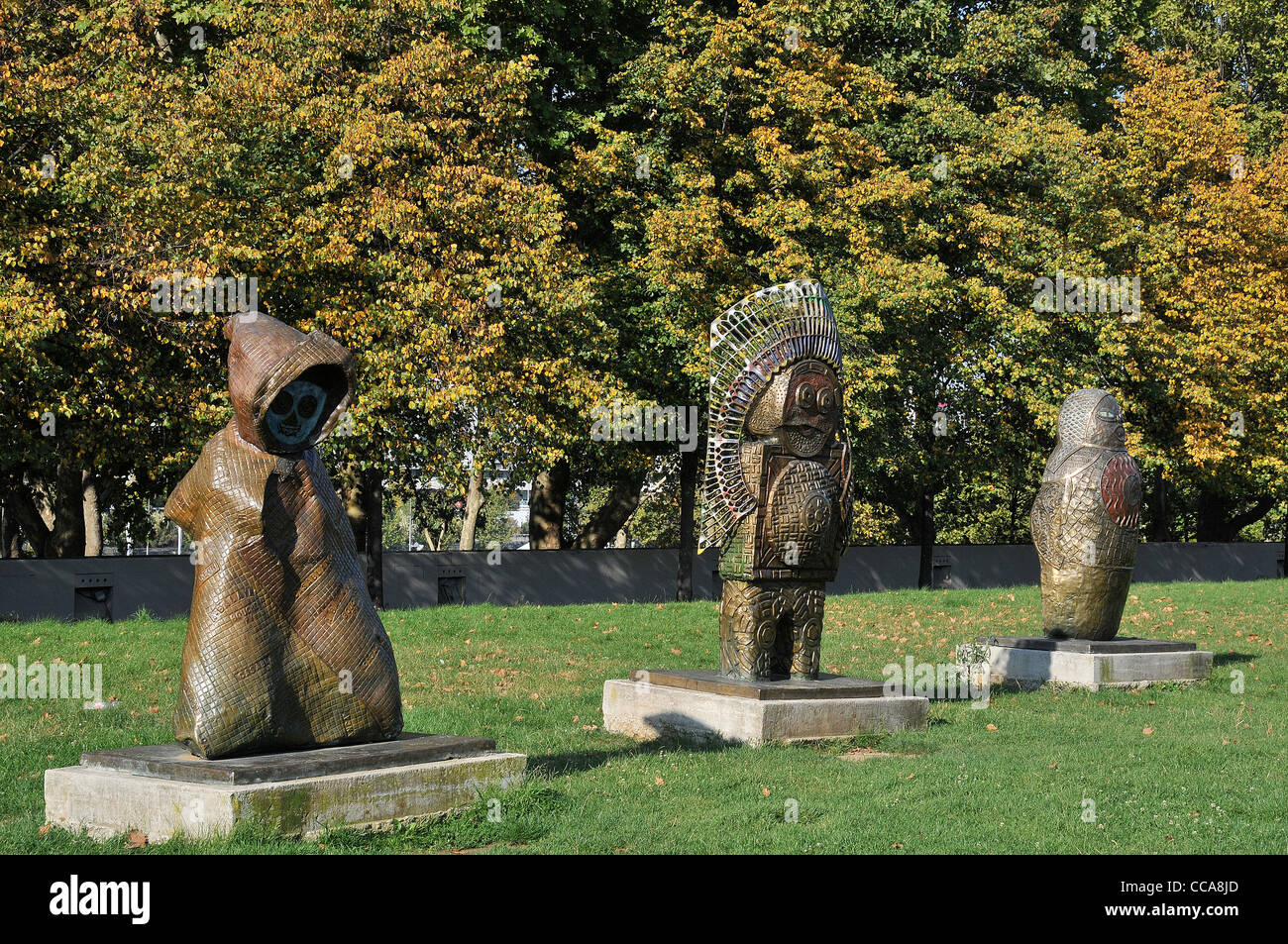 Paris sculpture park hi-res stock photography and images - Alamy