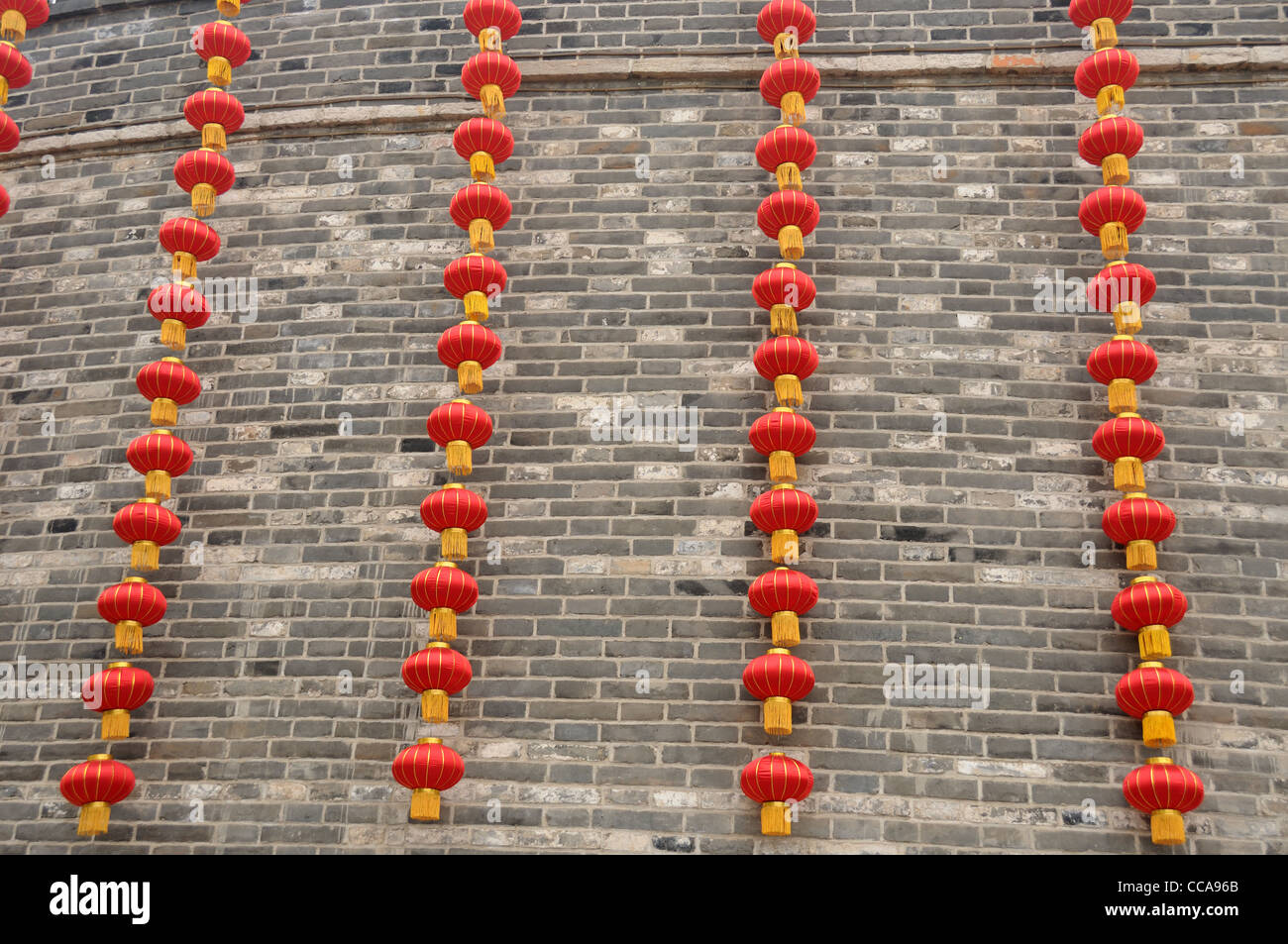 Strings of chinese lanterns Stock Photo - Alamy
