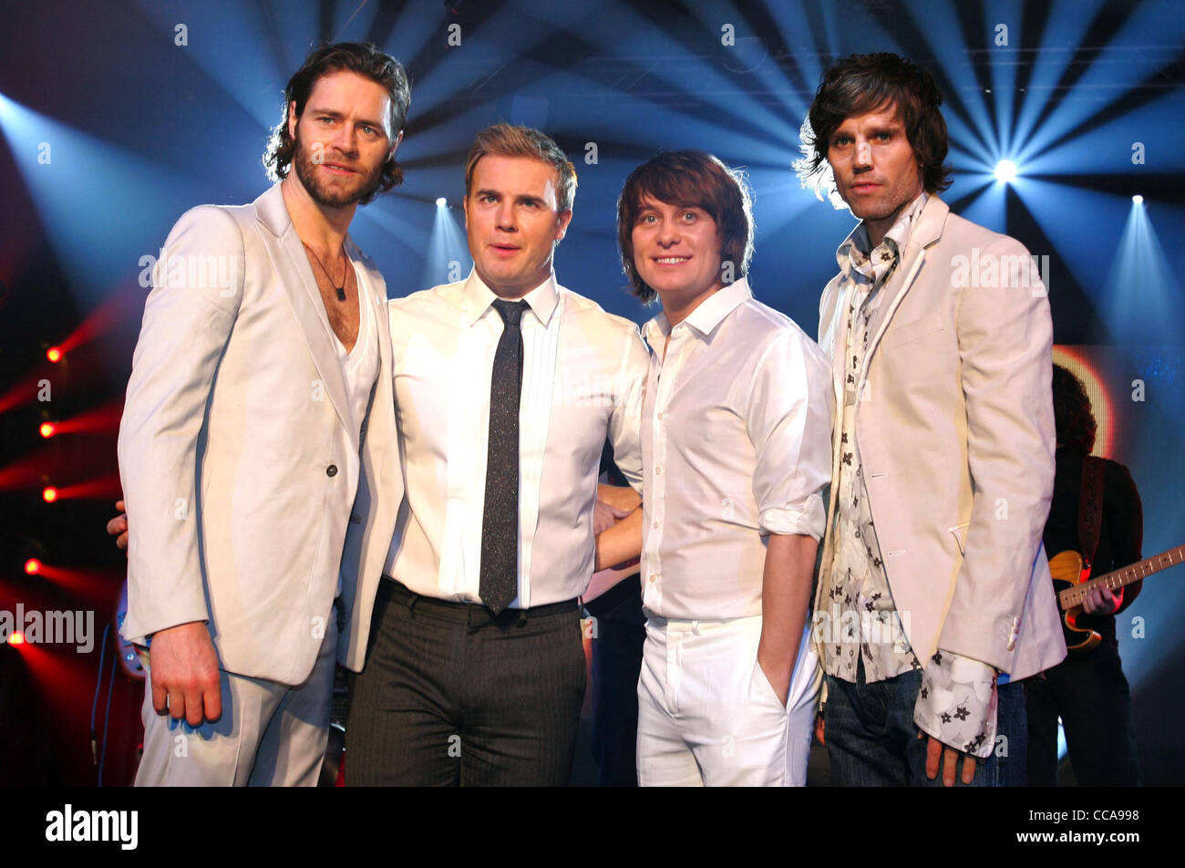 Mark Owen And Gary Barlow High Resolution Stock Photography and Images ...