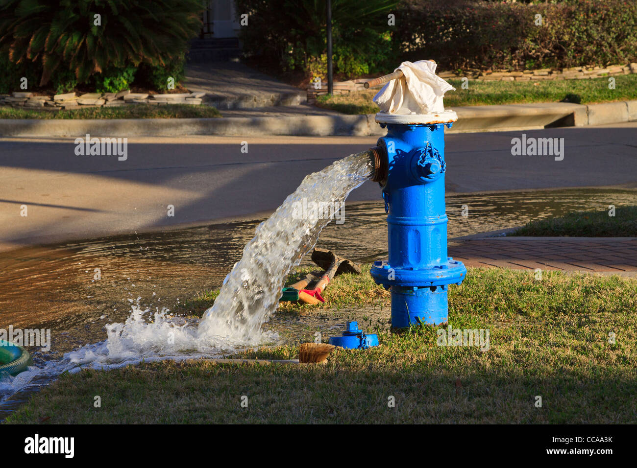 Water gushing out hi-res stock photography and images - Alamy