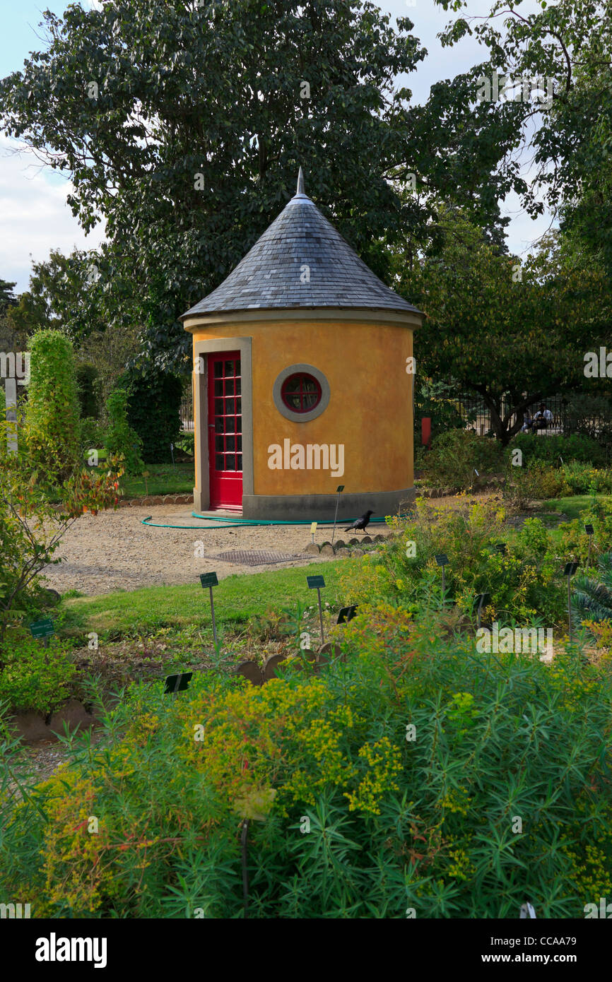 Round storage shed at the Jardin des Plantes, Paris Stock Photo - Alamy