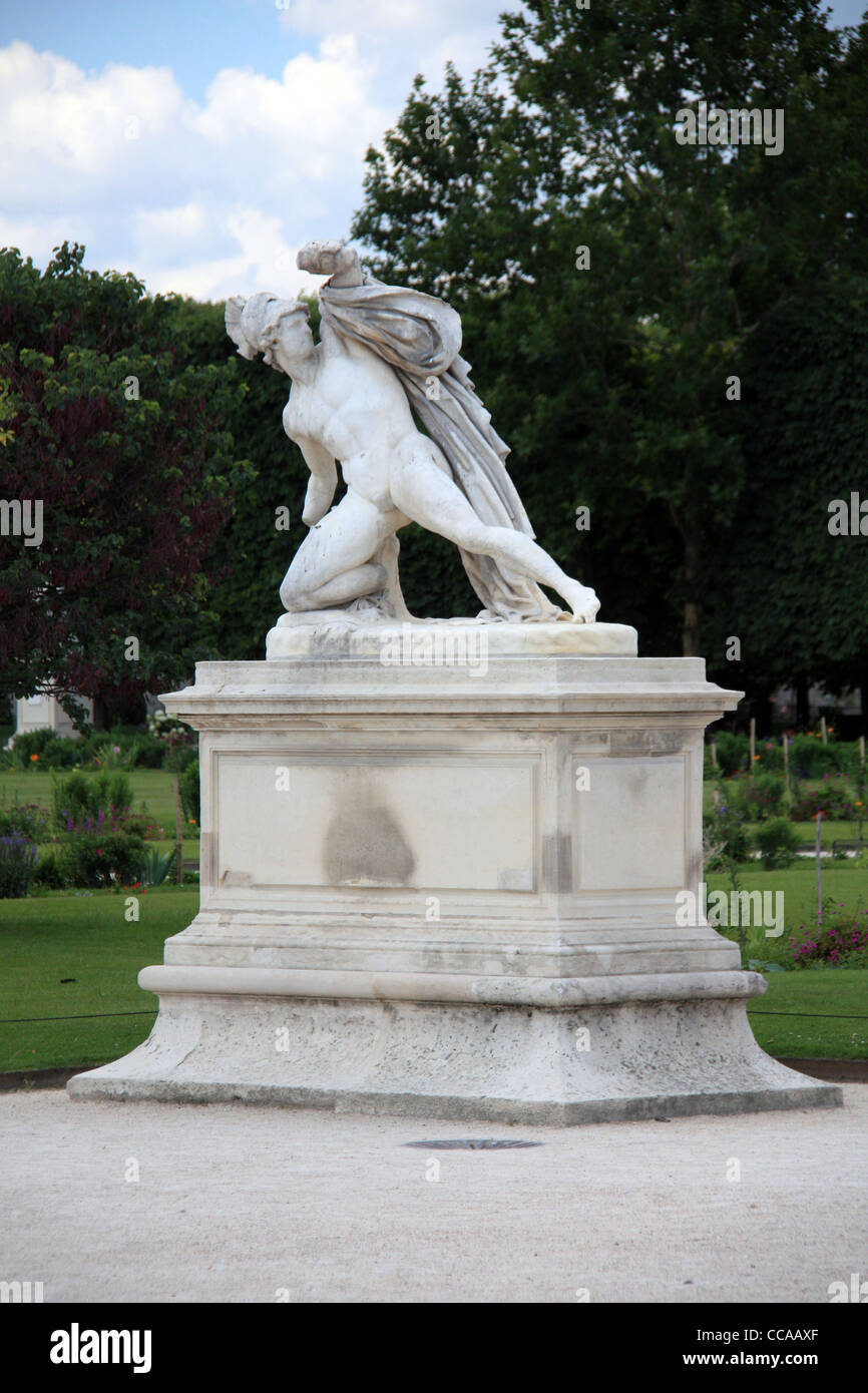 A statue in a park in Paris Stock Photo - Alamy