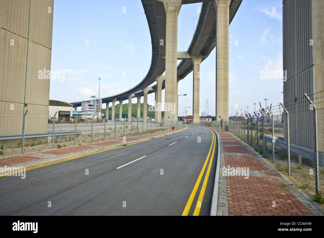 Under the bridge. Urban scene Stock Photo - Alamy