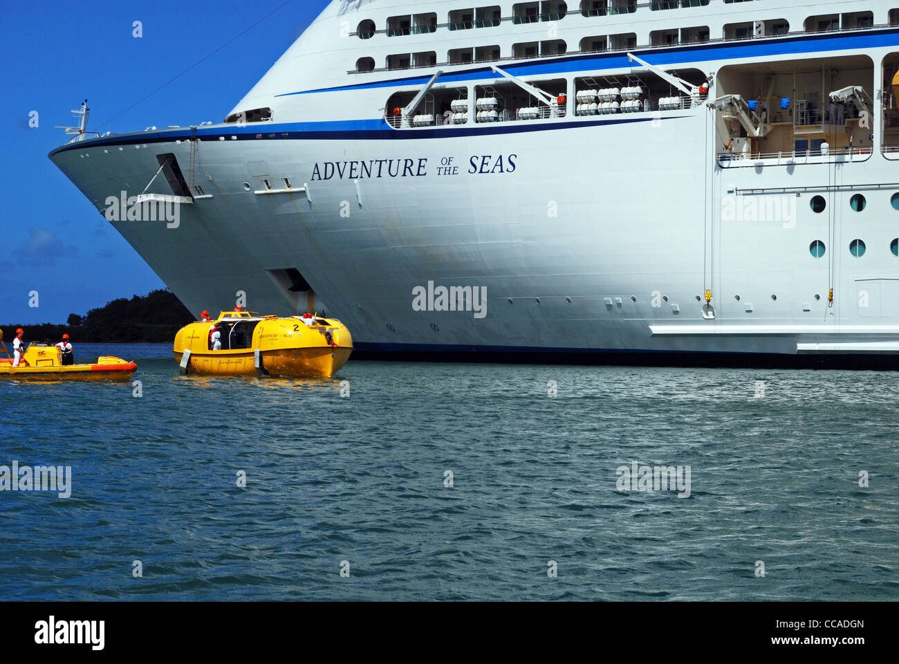Life rafts on cruise ship hi-res stock photography and images - Alamy