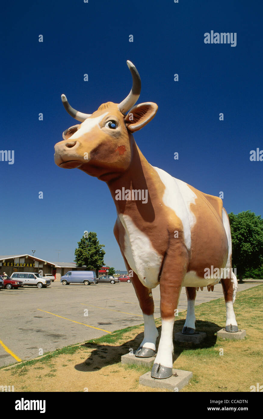 Bessie the Cow Statue, Janesville, WI 1990s Stock Photo - Alamy