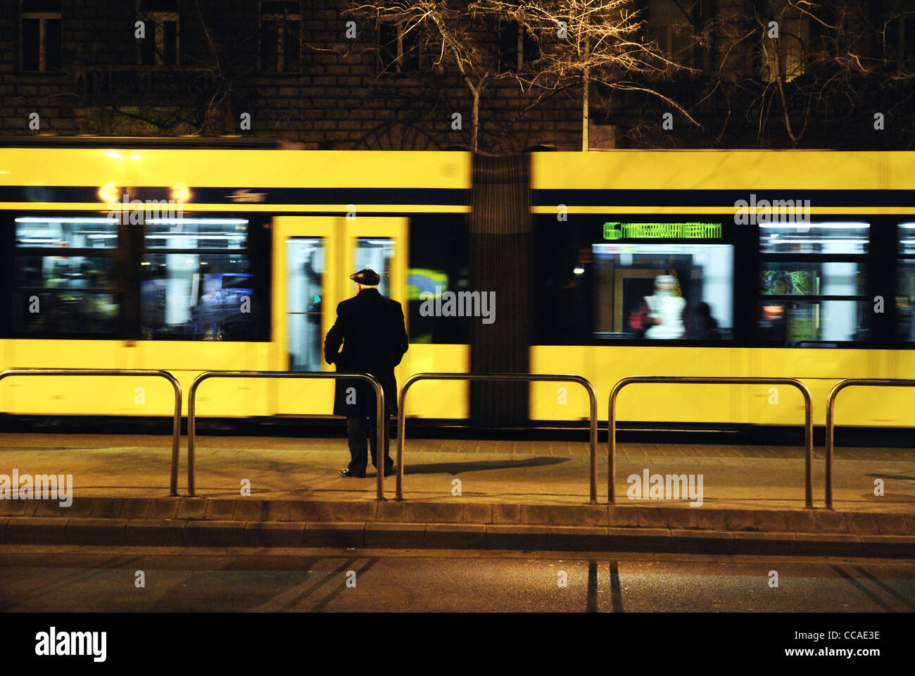 Train moving in station hungary hi-res stock photography and images - Alamy