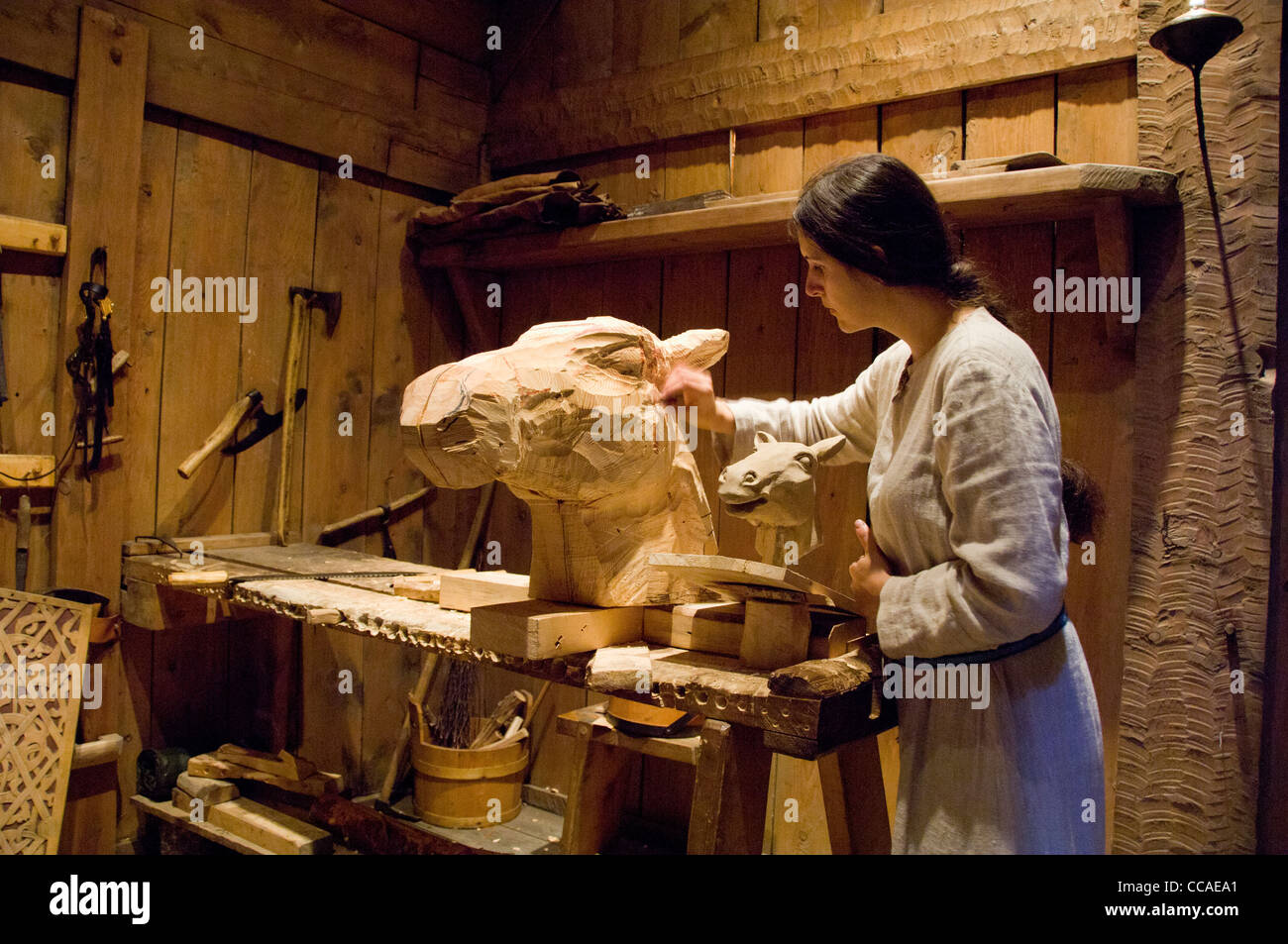 Viking carving hi-res stock photography and images - Alamy
