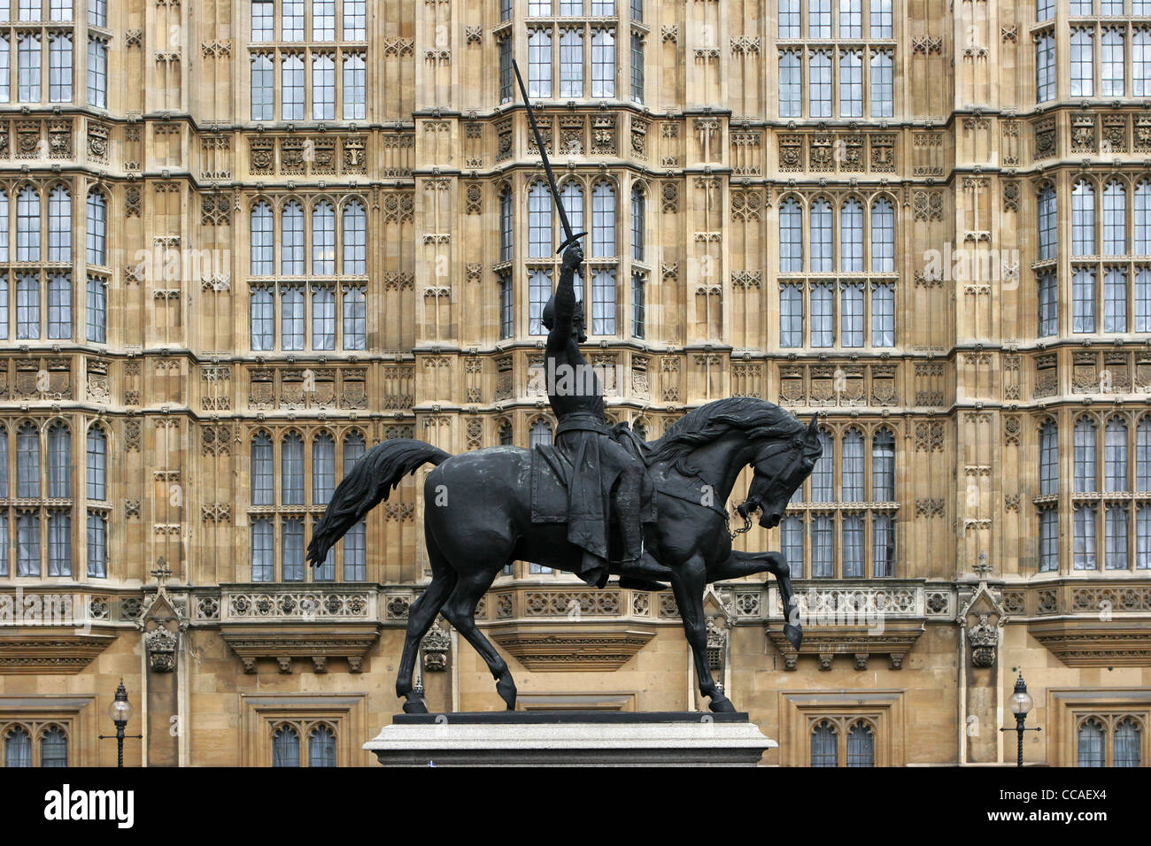 Statue of Richard 1st (Richard the Lionheart) riding a horse outside ...