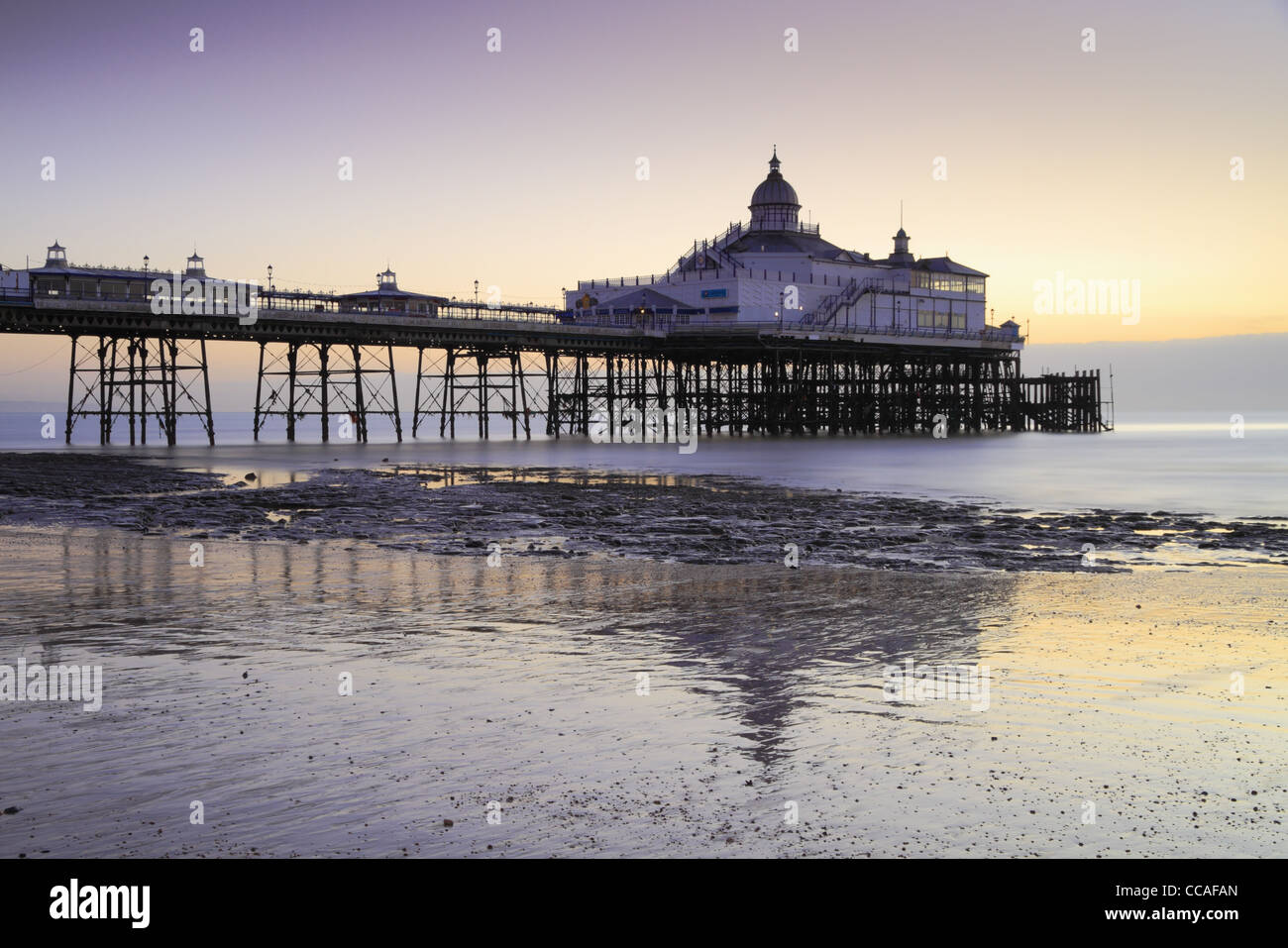 Eastbourne beach sunrise dawn hi-res stock photography and images - Alamy