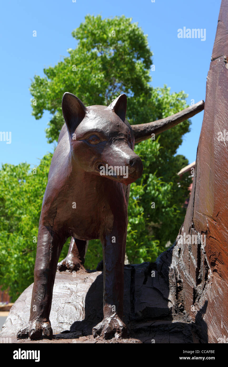 Statue of the Thyacine, also known as the Nannup Tiger, in Nannup ...