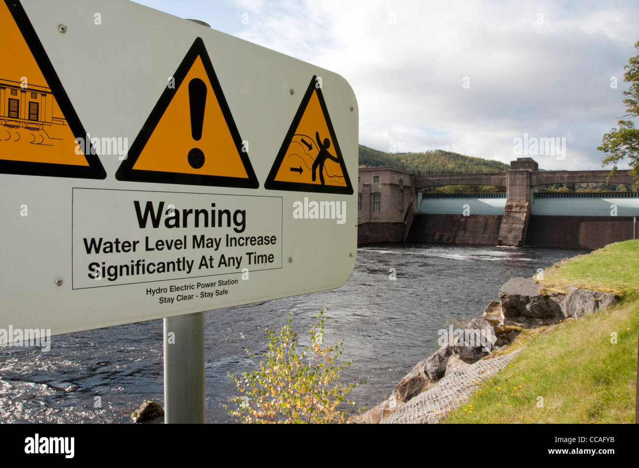 Dam with fish ladder hi-res stock photography and images - Alamy