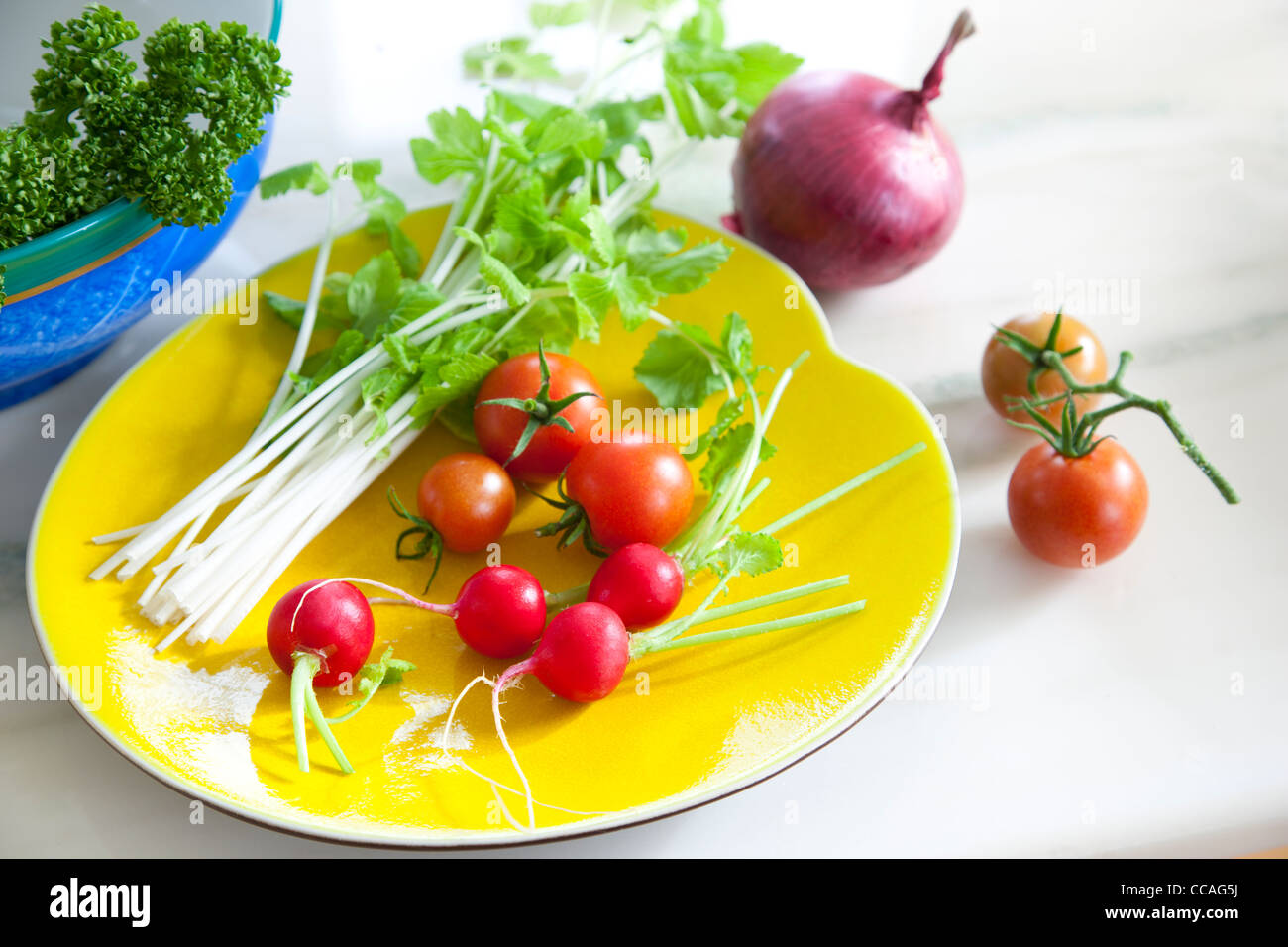 Vegetables on plate hi-res stock photography and images - Alamy
