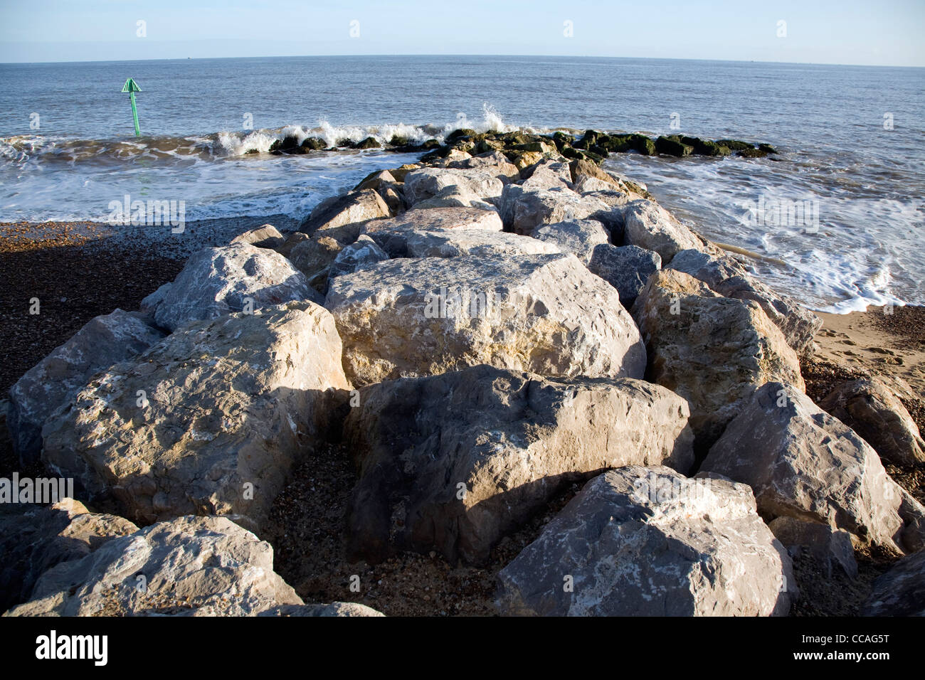 Rock groyne shingle beach Felixstowe, Suffolk Stock Photo - Alamy