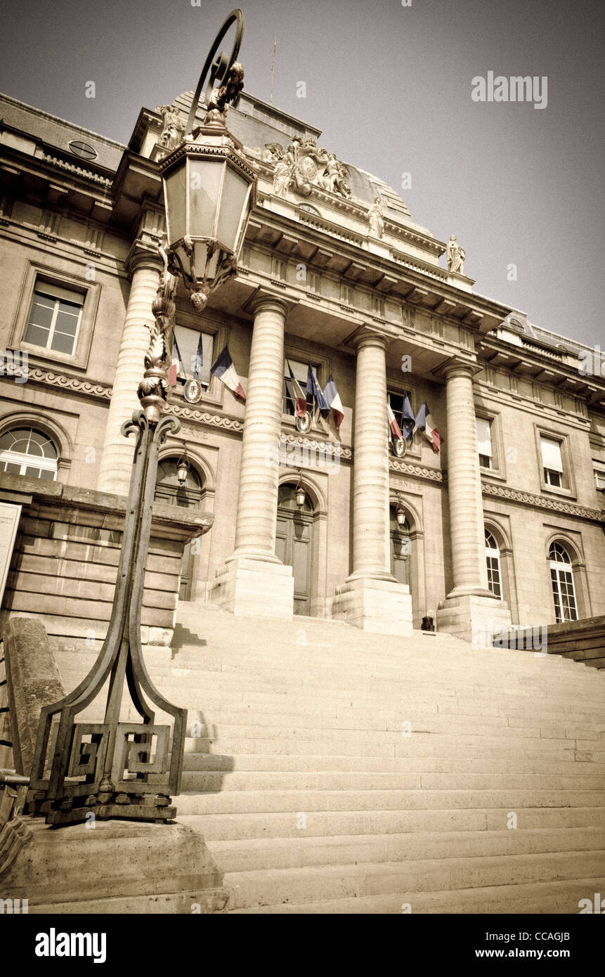 Palais de Justice, Paris, France Stock Photo - Alamy