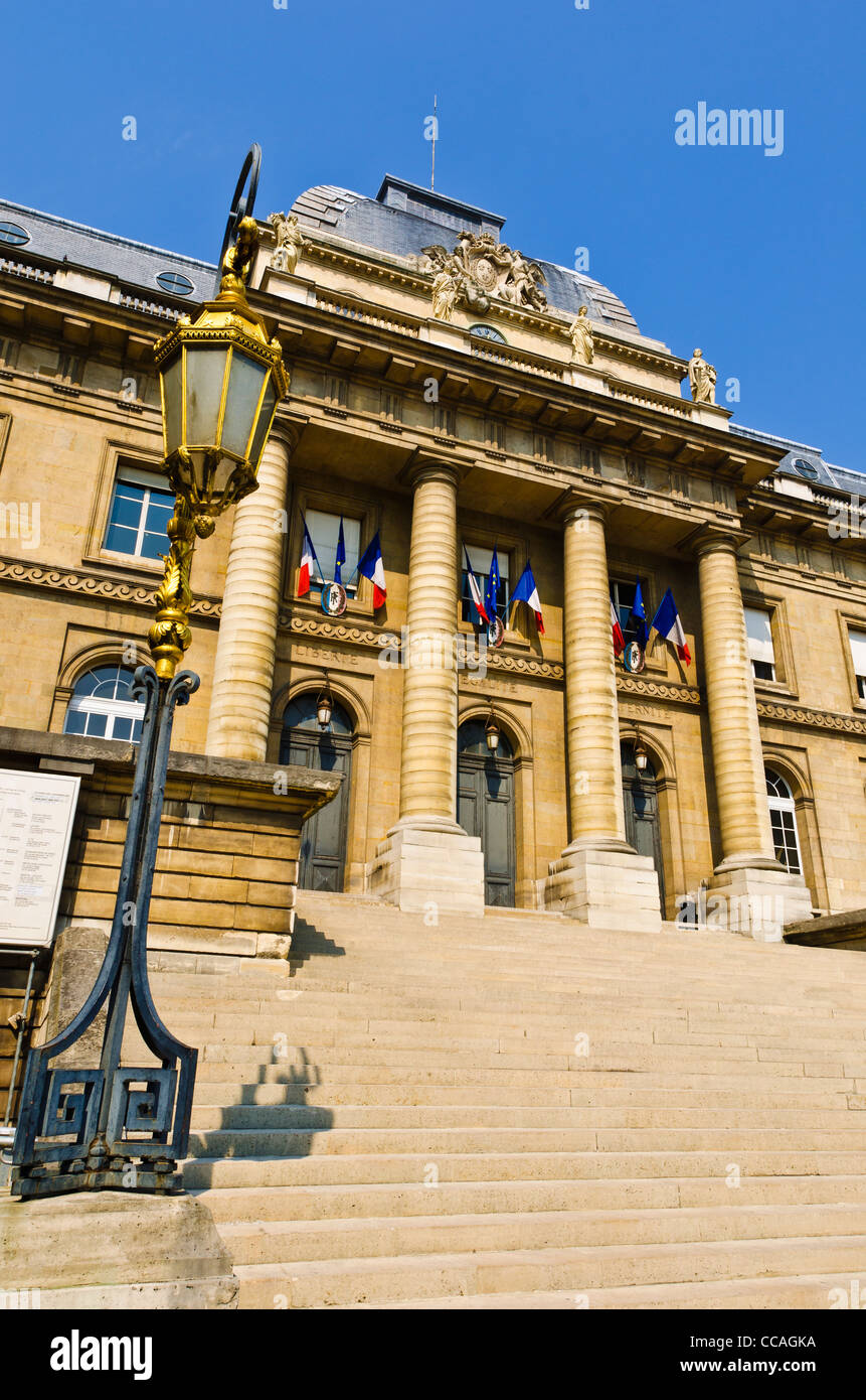 Palais de Justice, Paris, France Stock Photo - Alamy