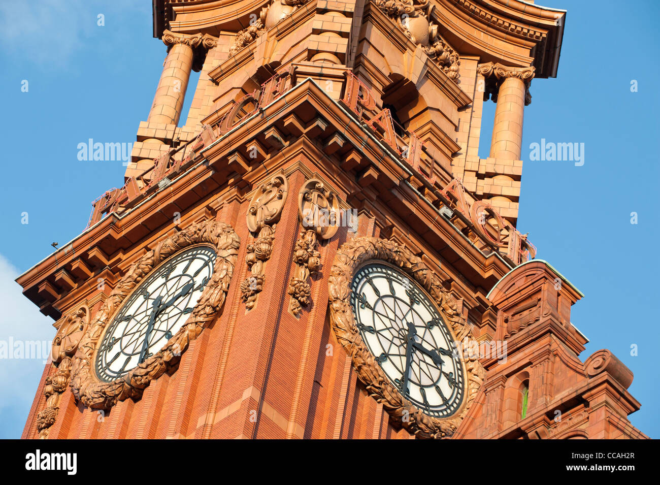 Palace hotel tower manchester hi-res stock photography and images - Alamy