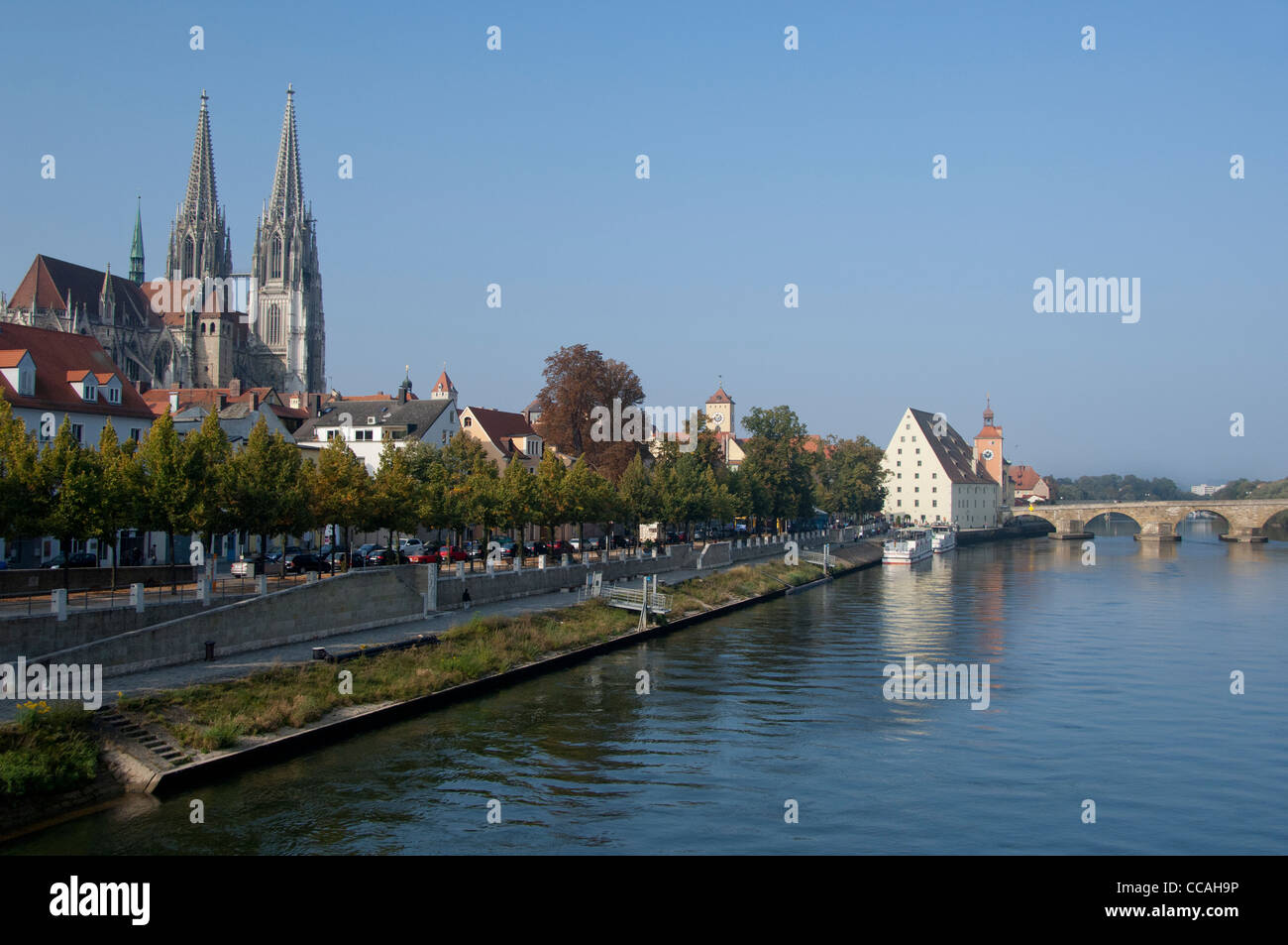 Old stone bridge over danube hi-res stock photography and images - Alamy