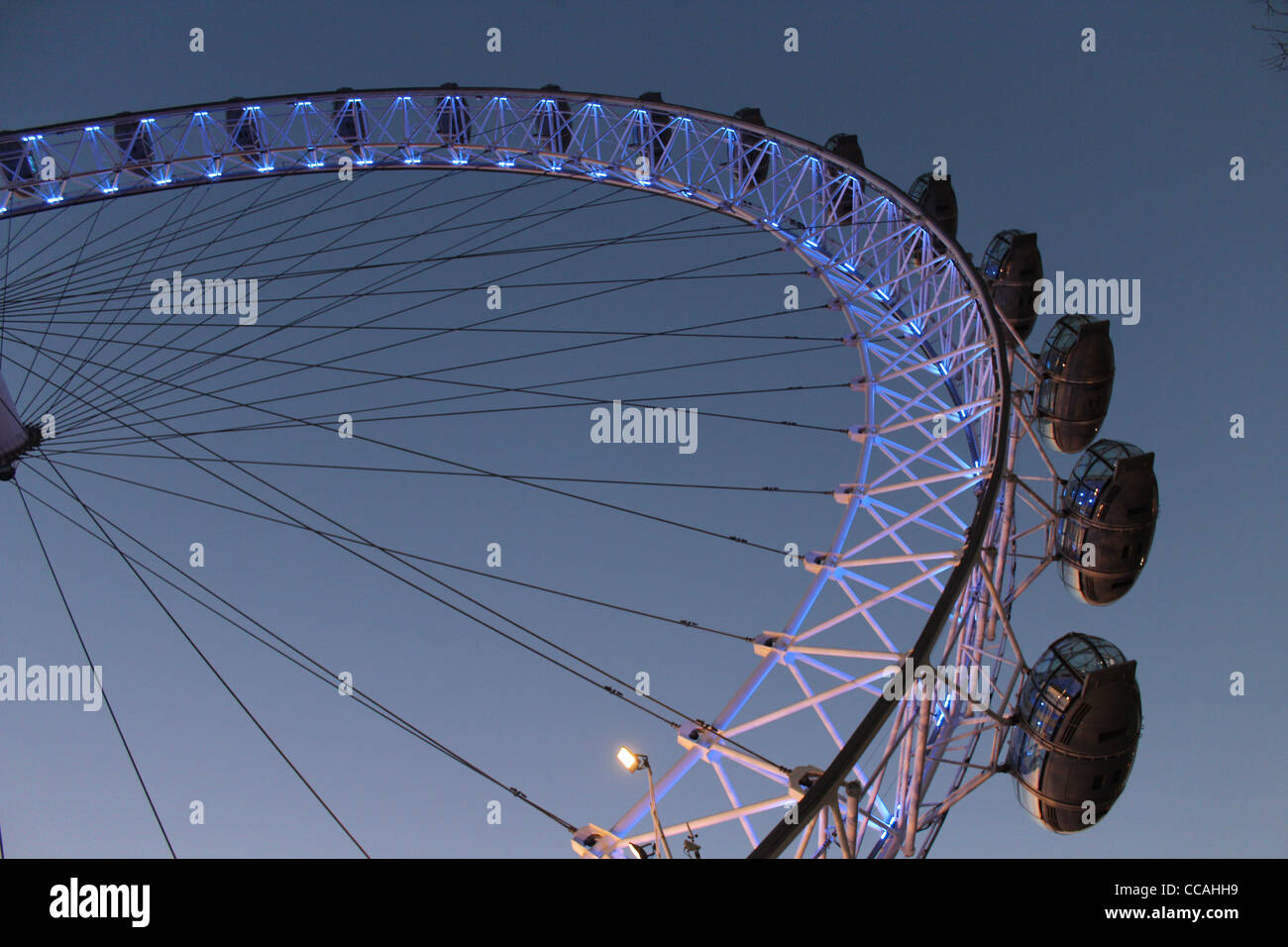 London Eye Purple Sky Stock Photo - Alamy