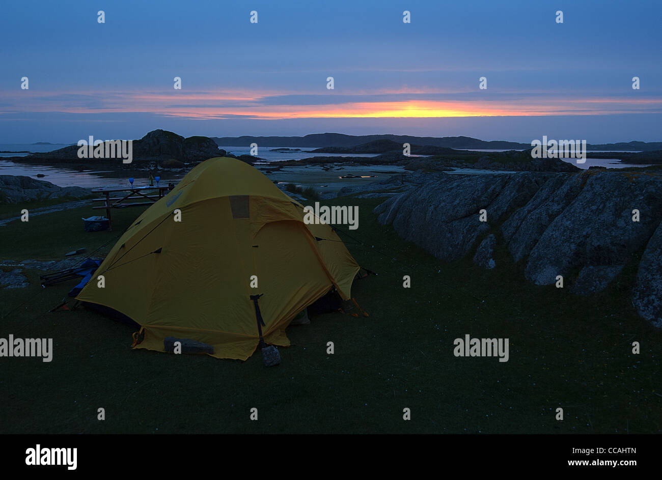 Uk camping sunset hi-res stock photography and images - Alamy