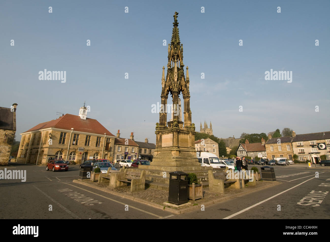 The Market square in Helmsley in North Yorkshire, Britain Stock Photo ...