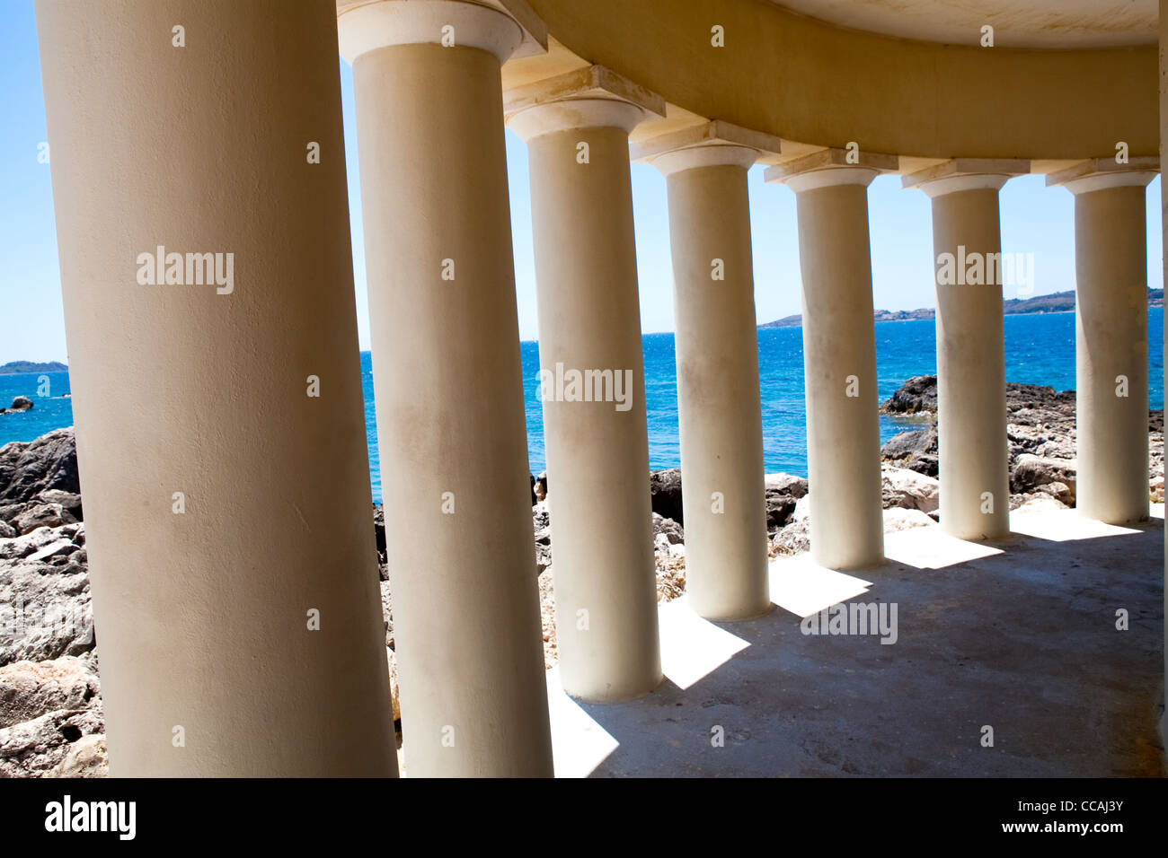 Pillars in sea hi-res stock photography and images - Alamy