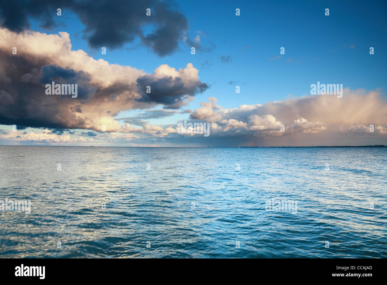 sea sky, storm, tempest, sky clouded over Stock Photo - Alamy