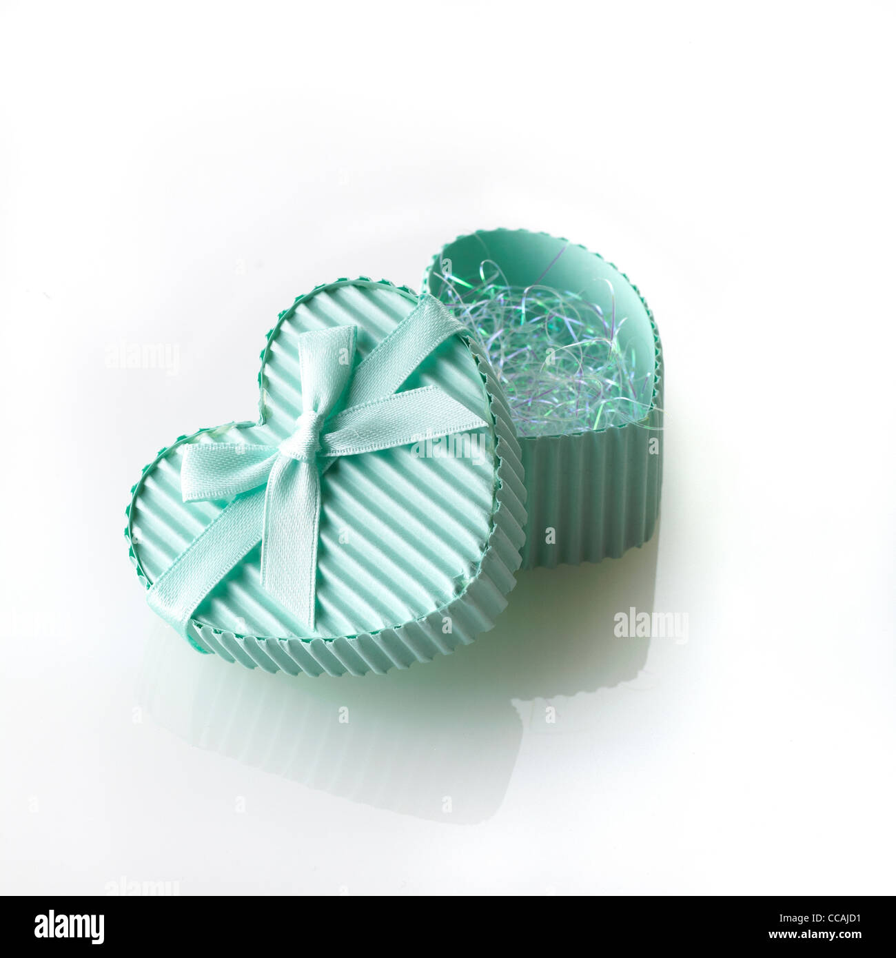 Shape box hi-res stock photography and images - Alamy