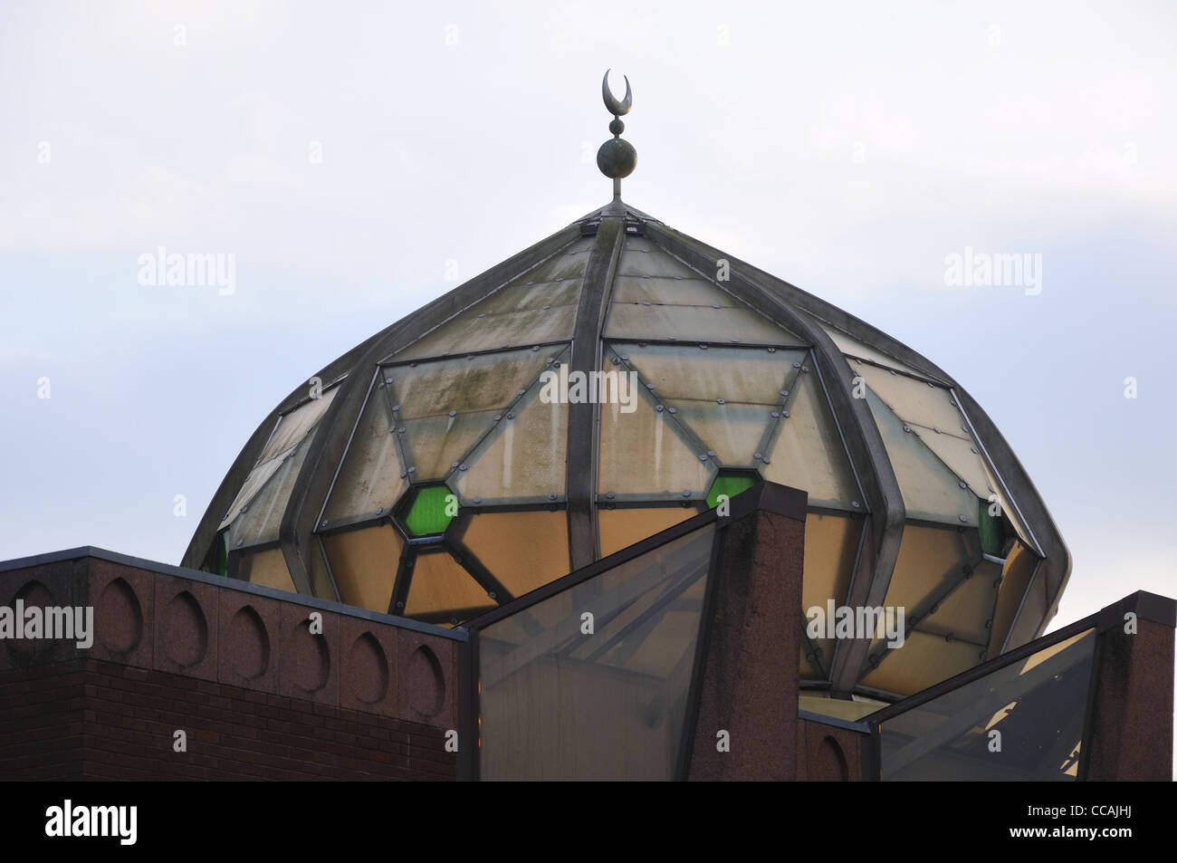 The Central Mosque Islamic Centre roof light in Glasgow, Scotland, UK ...