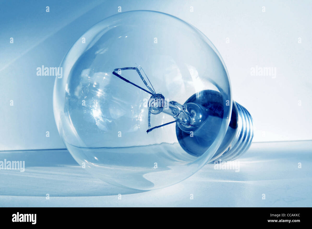 Light bulb reflections hi-res stock photography and images - Alamy