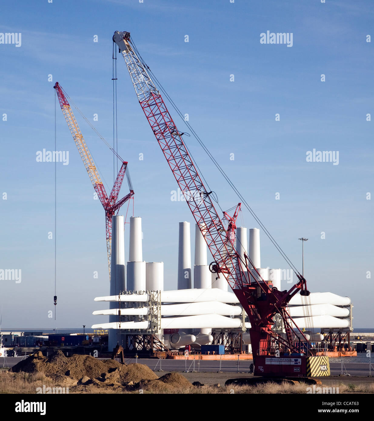 Crane wind turbine components Outer Harbour dock Great Yarmouth ...