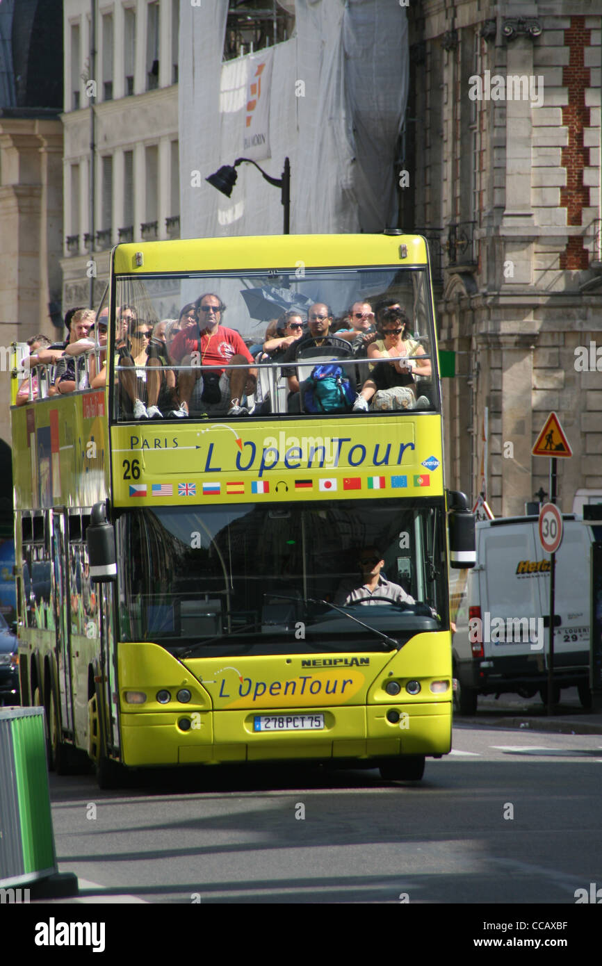 tour bus in paris france Stock Photo - Alamy