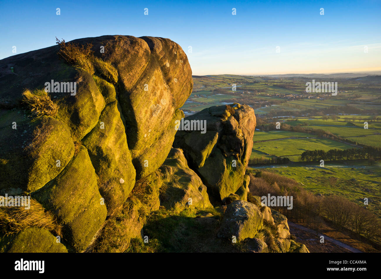 Hen Cloud sunset The Roaches Staffordshire Peak District National park ...