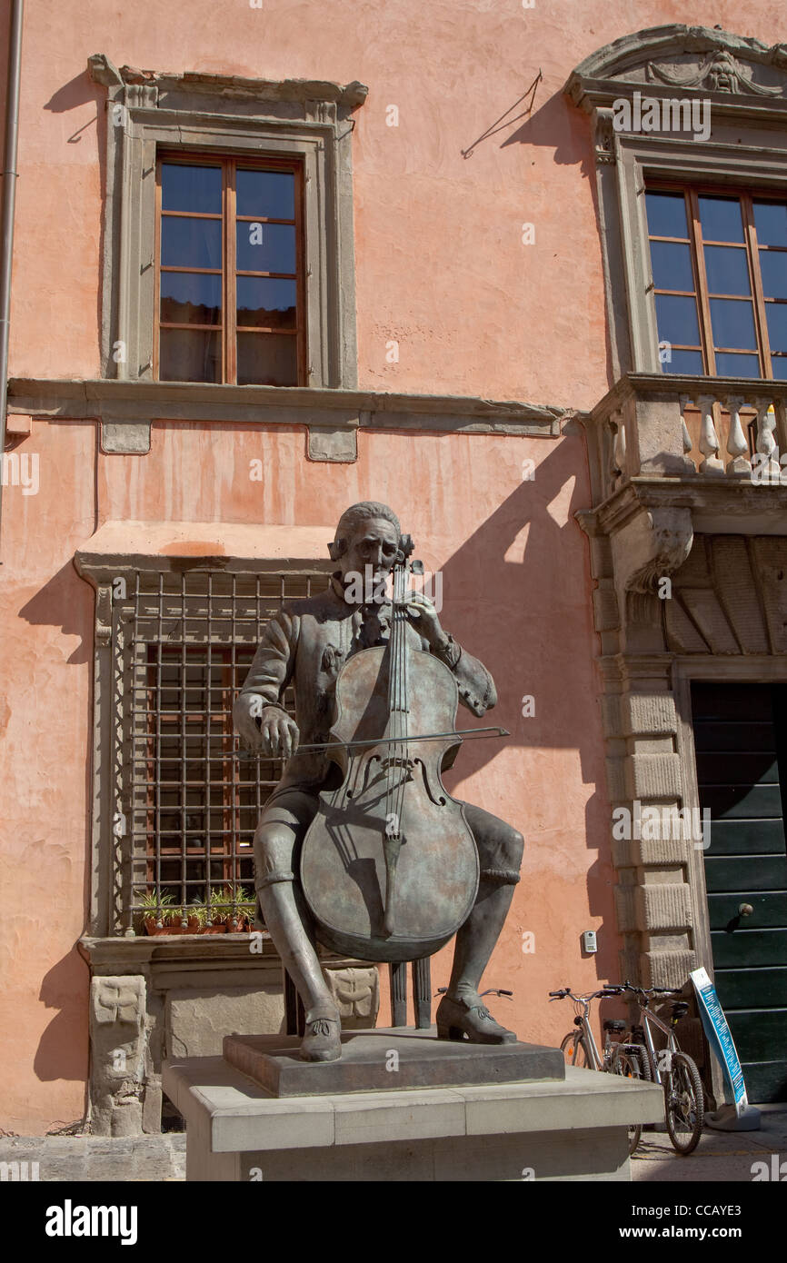 Statue of Composer and Cellist Luigi Boccherini at the famous Music ...