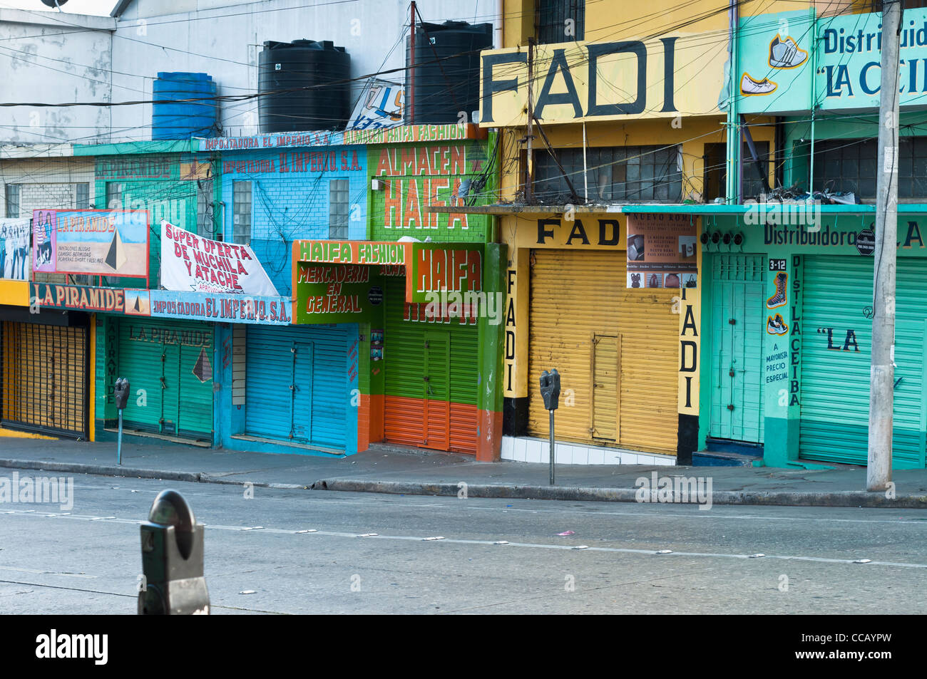 Lifestyle ambiance in the Zona 1, Guatemala City Historical Center ...