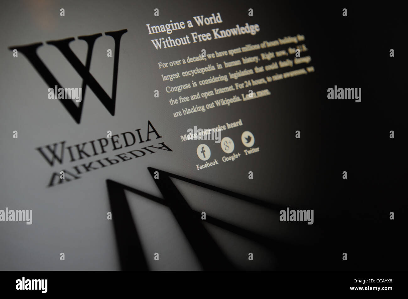 Multilingual encyclopedia hi-res stock photography and images - Alamy
