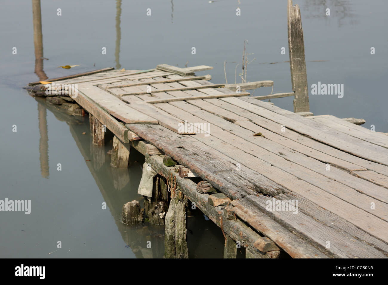 broken wood bridge Stock Photo - Alamy