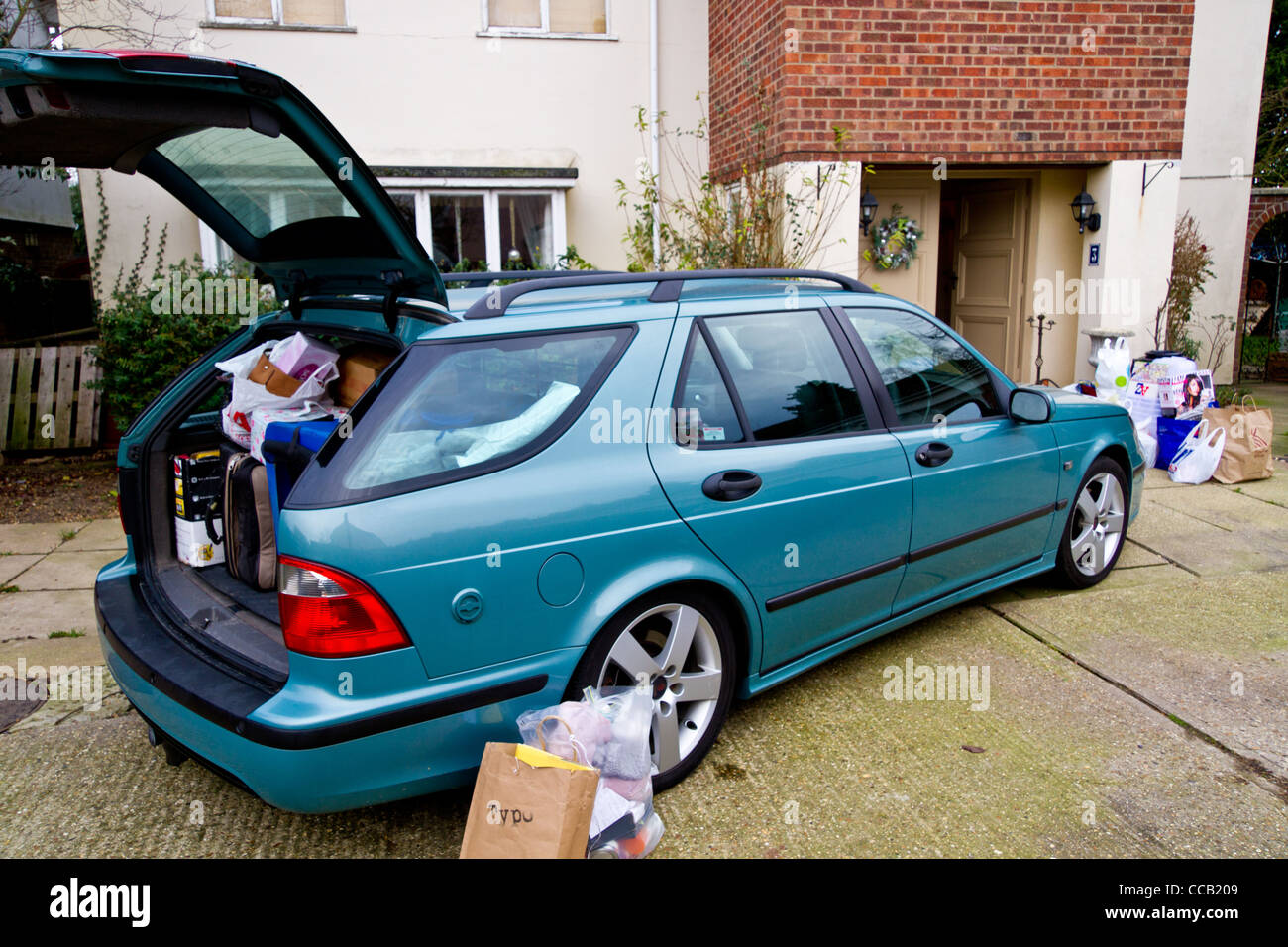 Car loaded for a journey Stock Photo - Alamy