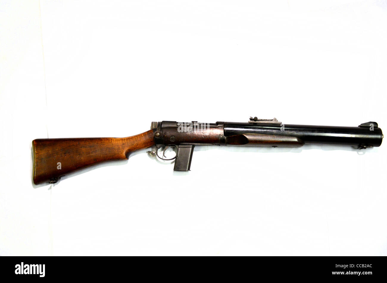 De Lisie Silenced Rifle British .45in 1943 special De Lisie Silenced ...