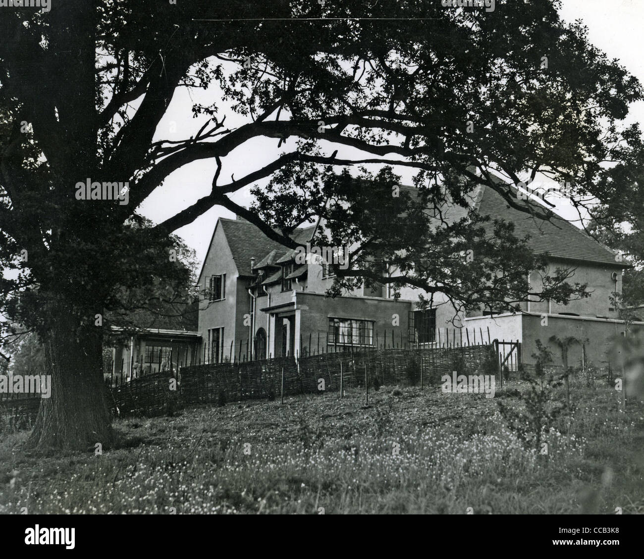 CHARLES DE GAULE (1890-1970) His home in exile Rodinghead, Little ...